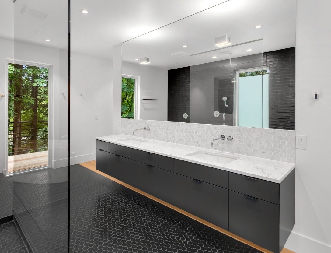 Large Master Bathroom Remodel Ideas: See Huge Mater Bathroom Ideas